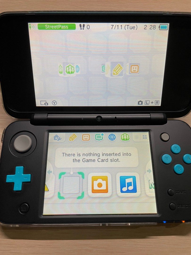 Nintendo 2DS XL Black and Turquoise, Video Gaming, Video Game Consoles ...