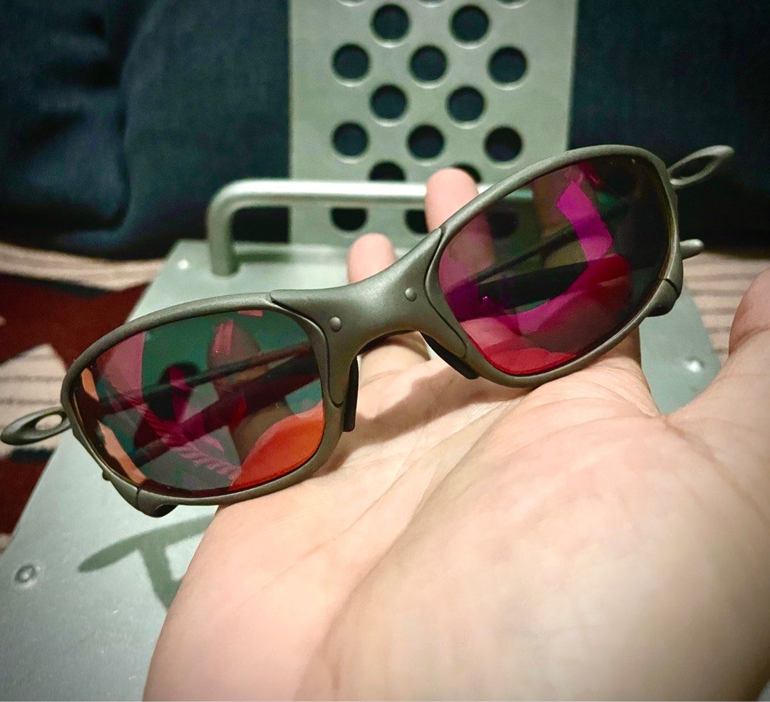 Oakley Juliet Xmetal ruby lens, Men's Fashion, Watches & Accessories, Sunglasses & Eyewear on ...