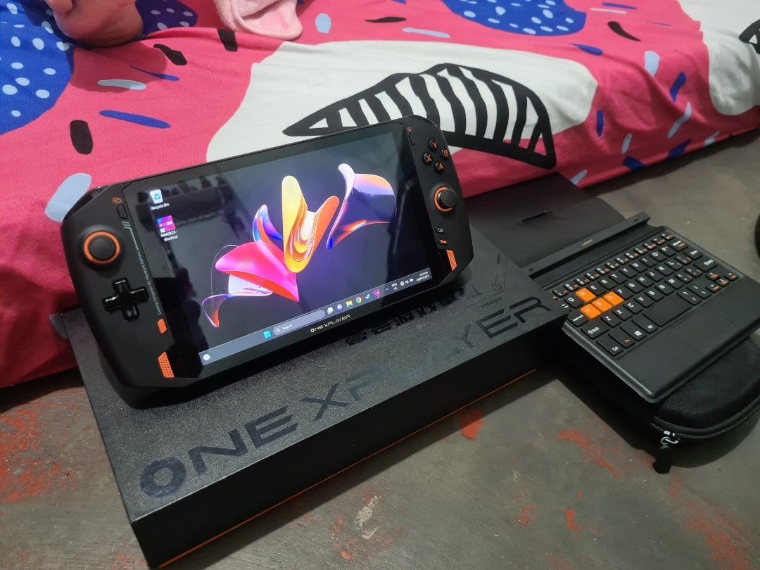 One X player 1tb ssd i7 11th gen handheld pc, Video Gaming, Video Game ...