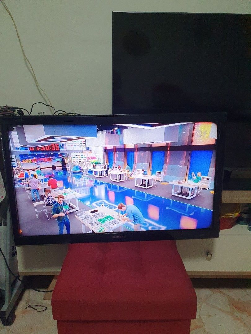 Samsung SMART 32 inch TV, TV & Home Appliances, TV & Entertainment, TV ...