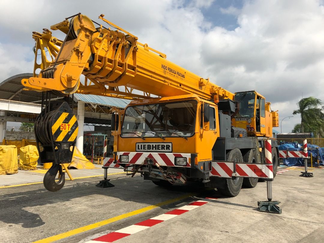 SEWA RENTAL CRANE CRAWLER DAN MOBILE BALIKPAPAN KUTAI SAMARINDA HANDIL ...