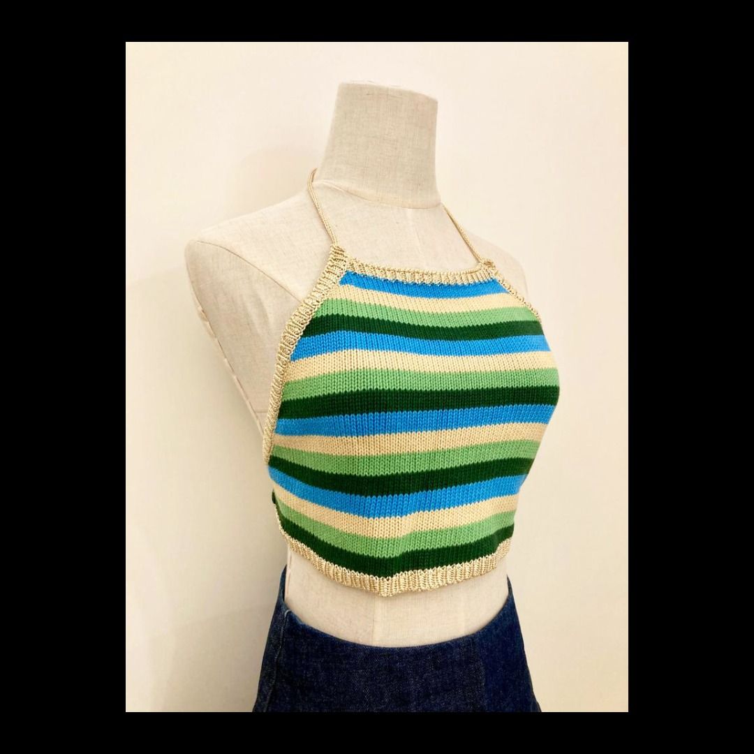 SISLEY Crochet Halter Neck Cropped Top , 女裝, 上衣, 長袖衫 - Carousell