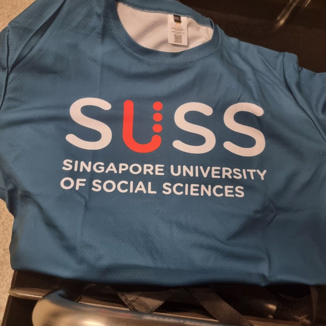 SUSS Dry fit, Women's Fashion, Activewear on Carousell