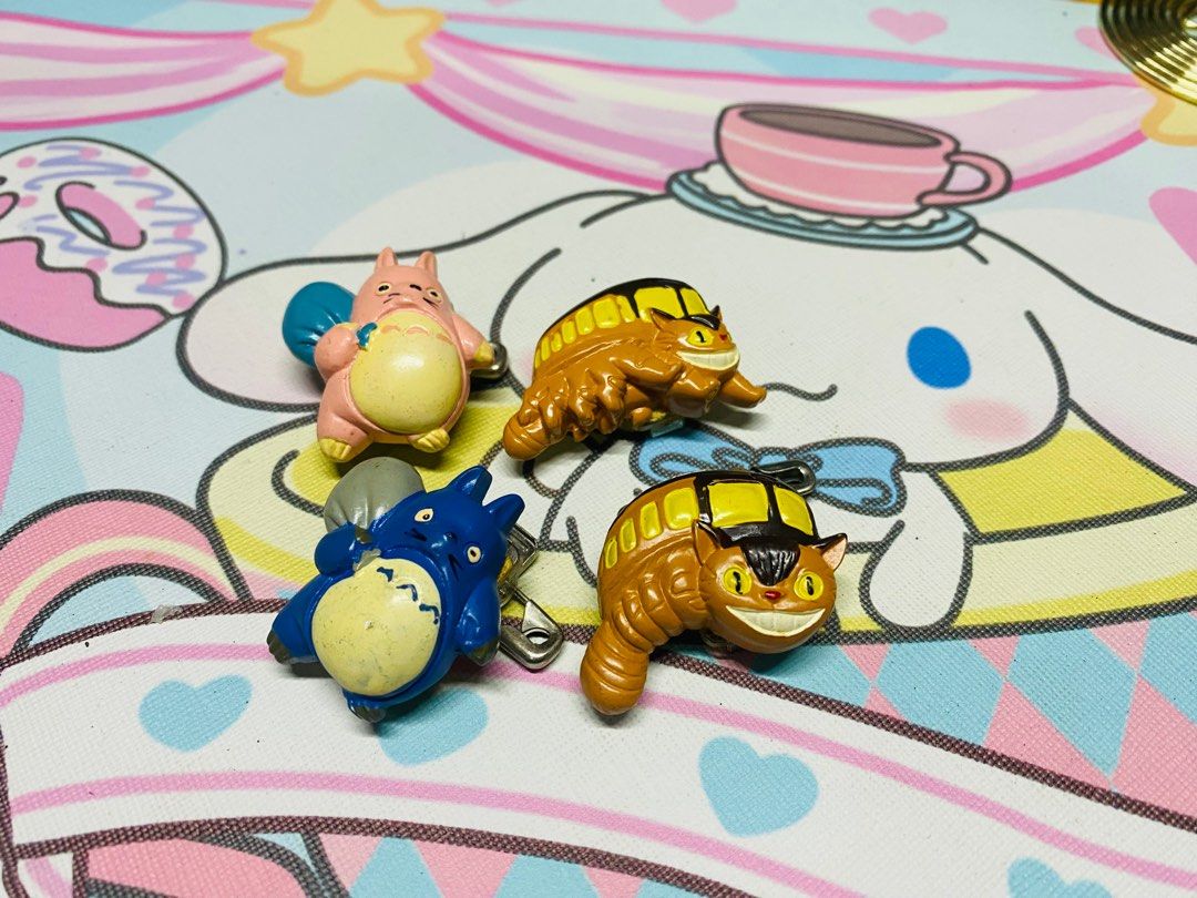 Totoro resin pendible sa damit, Hobbies & Toys, Toys & Games on Carousell