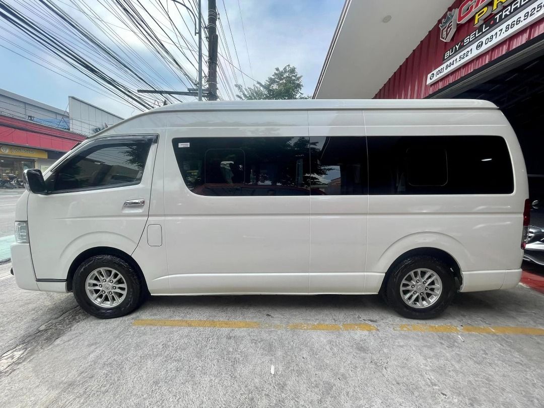 Toyota Hiace Super Grandia 2017 3.0 LXV 30K KM Auto, Cars for Sale, Used Cars on Carousell