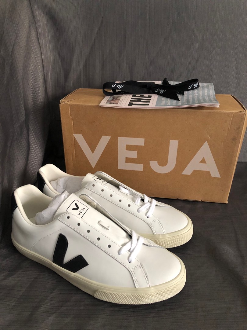 Veja Esplar Logo Leather on Carousell