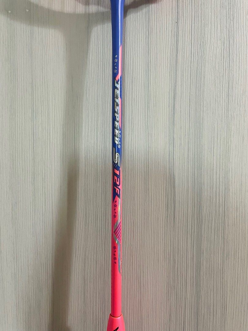 Victor Jetspeed S 12F/4U G5/Classic Racket, Sports Equipment, Sports ...