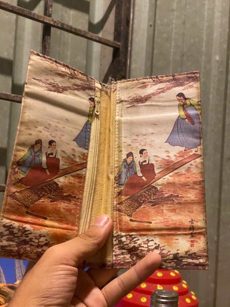 Wallet panjang nyanyo japan, Hobbies & Toys, Collectibles & Memorabilia ...