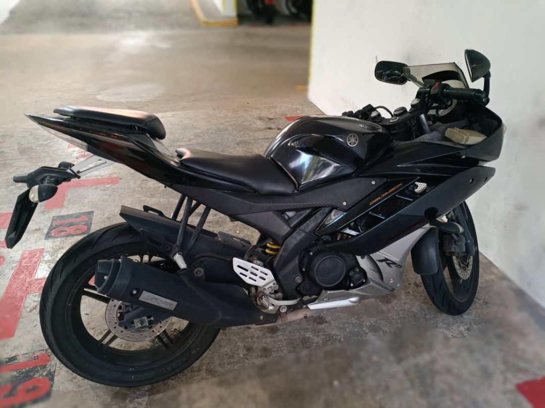 YAMAHA R15 V2 (Renewable COE), Motorcycles, Motorcycles for Sale, Class 2B on Carousell