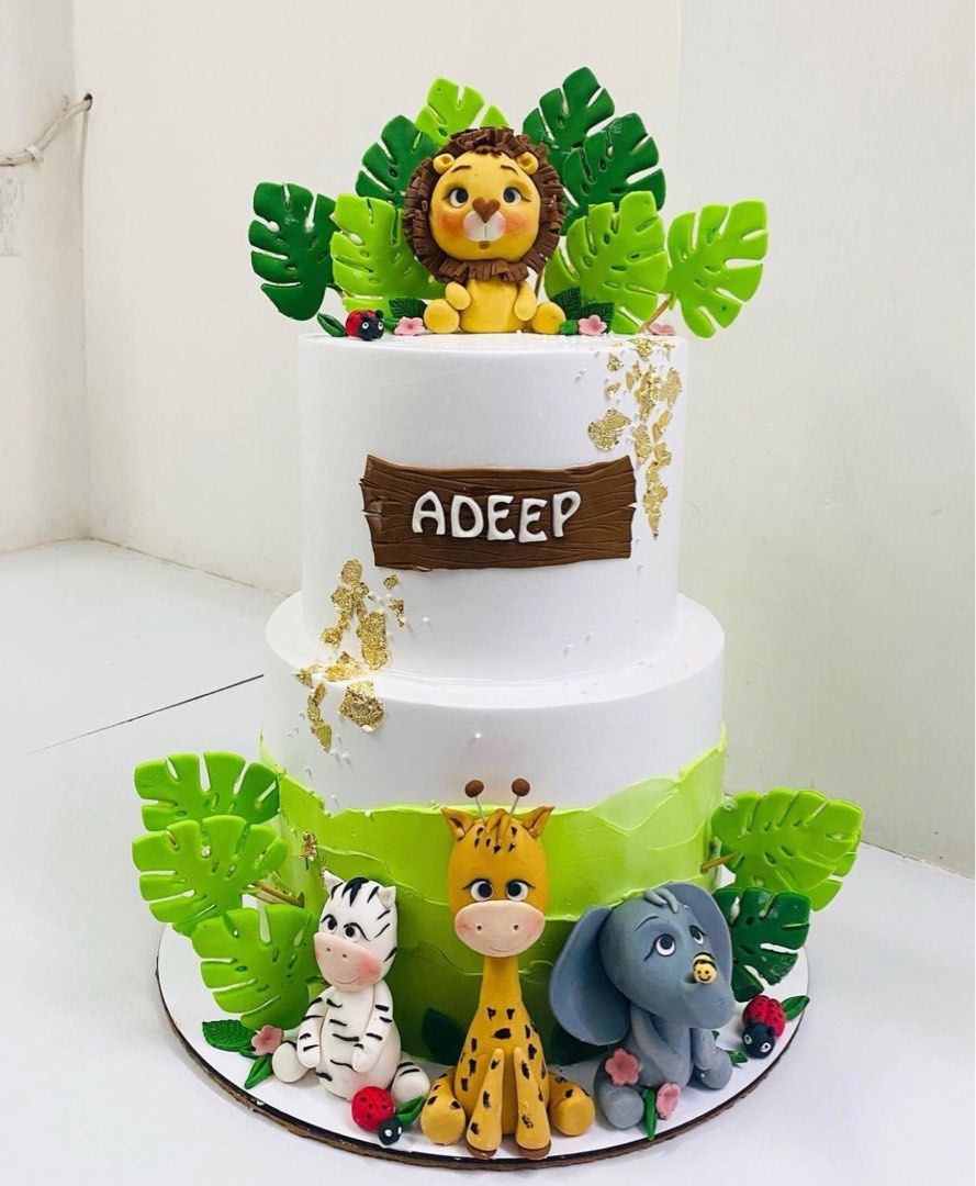 Zoo cake / safari cake /animal cake /jungle cake /Wedding cake ...
