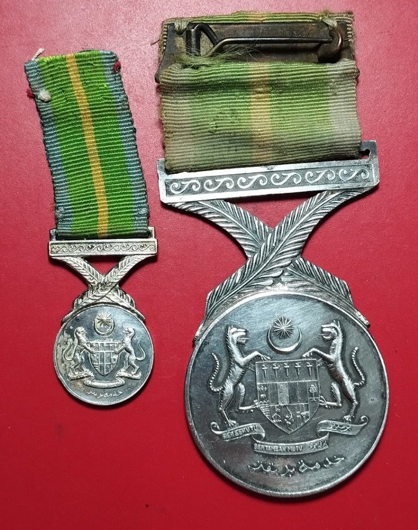 2pcs Pingat Khidmat Berbakti With Ribbon Silver Medal, Hobbies & Toys ...