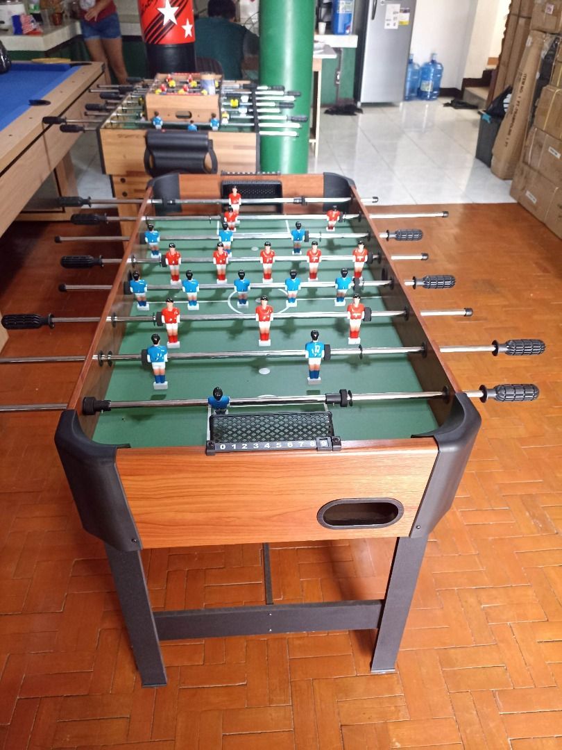2X4 FT SOCCER TABLE WITH COMPLETE SET OF ACCESSORIES, Sports Equipment ...