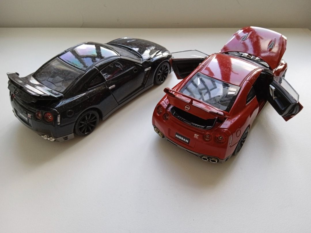 日產 GTR 金屬車, 興趣及遊戲, 玩具 & 遊戲類 - Carousell