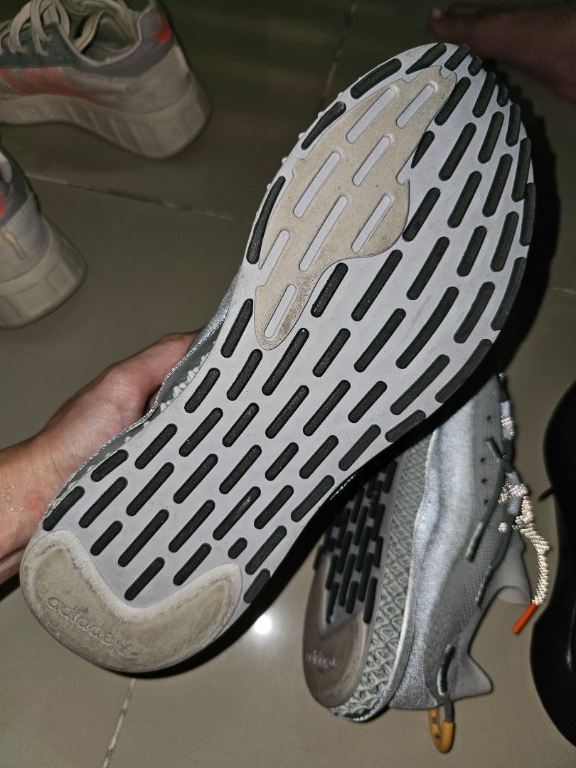 ADIDAS IIM 4D (Sample), Men's Fashion, Footwear, Sneakers on Carousell