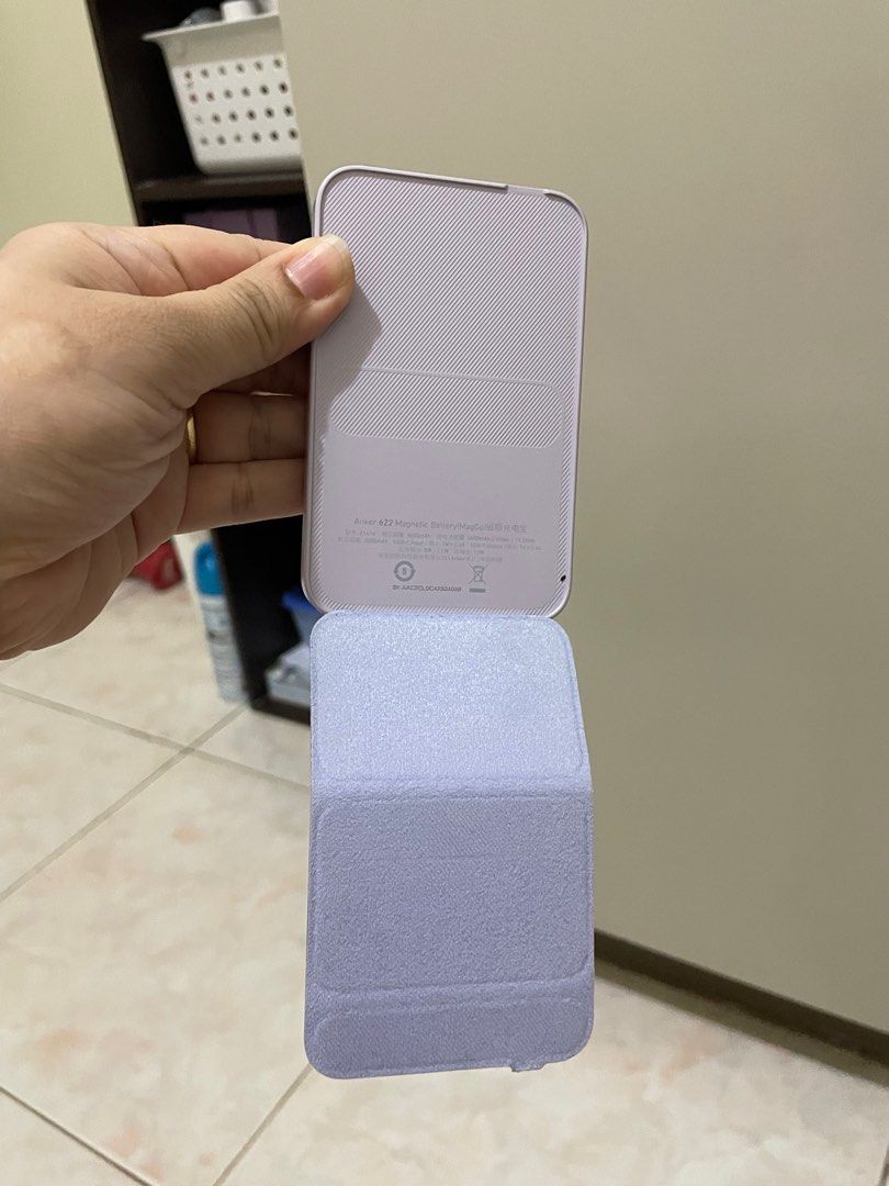 Anker magsafe power bank (Lilac) on Carousell Anker magsafe power bank (Lilac) on Carousell