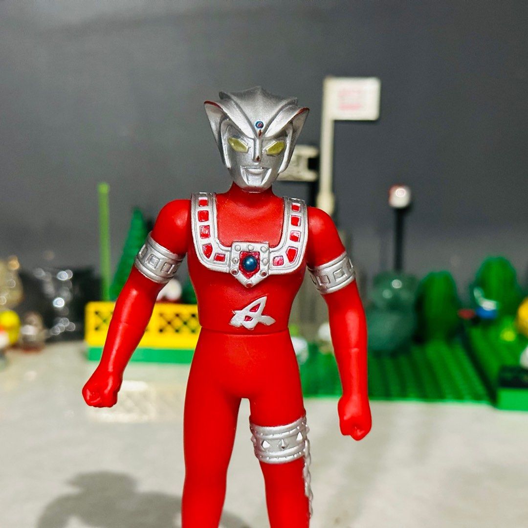 ASTRA -BANDAI 1992 ULTRAMAN ULTRA HERO Series 13 VINYL / PVC Figure on ...