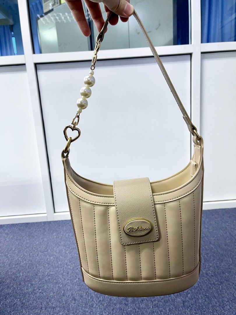 Badore Elone Collection Nude woman shoulder bag, Women's Fashion, Bags ...