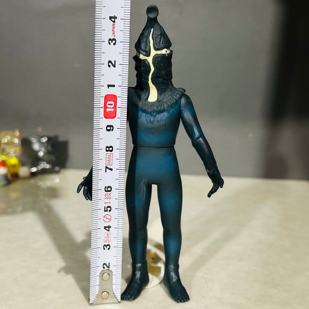 Bandai Ultraman Z Ultra Monster Series 09 Kemur Pvc Figure Tsuburaya Sofvi on Carousell