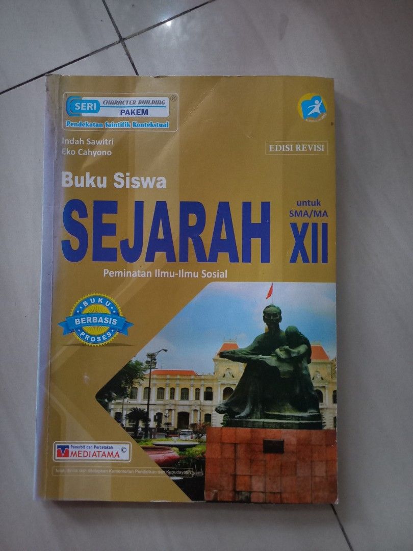 Buku paket pelajaran kelas 12/3 SMA/buku paket matematika/sejarah ...