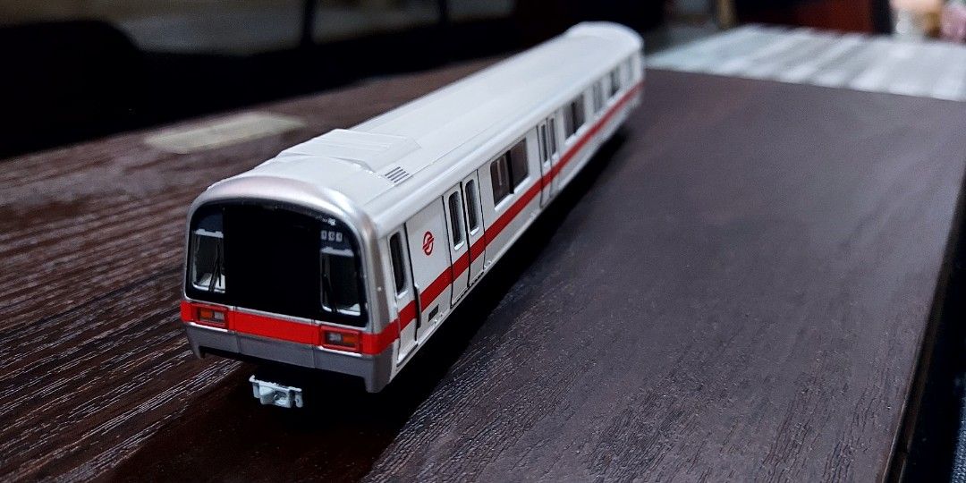 C151 Mass Rapid Transit (MRT) Train, Hobbies & Toys, Memorabilia ...