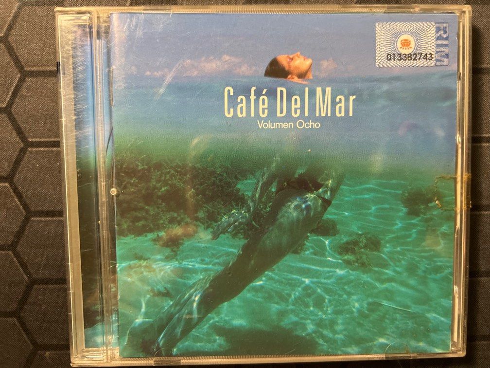 CD Cafe Del Mar, Hobbies & Toys, Music & Media, CDs & DVDs on Carousell