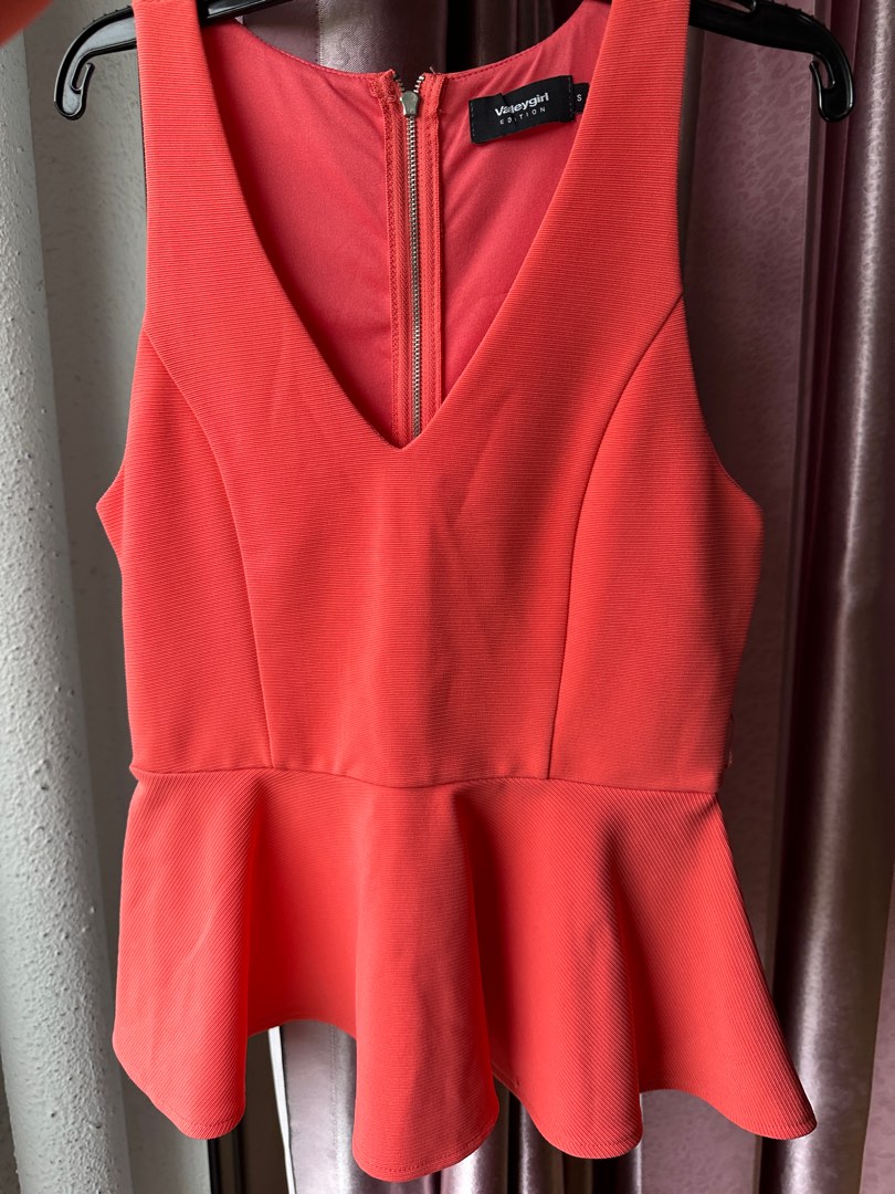 Coral Pelpum Top, Women's Fashion, Tops, Blouses on Carousell