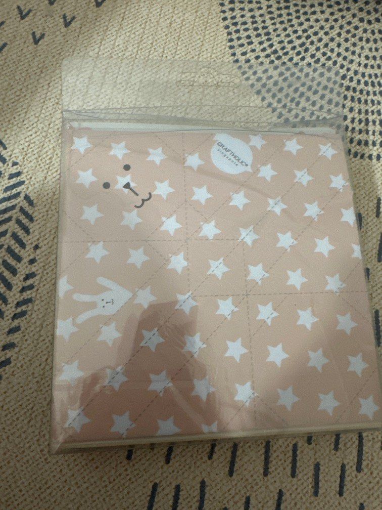 Craftholic box with origami paper, Hobbies & Toys, Stationery & Craft, Craft Supplies & Tools on ...