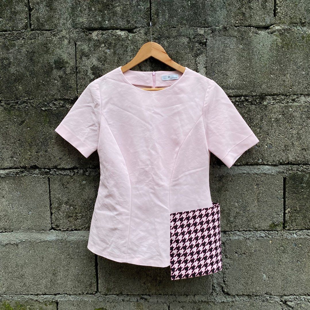 D Uniforms By Dior Make-up Artist Uniform, Luxury, Apparel on Carousell