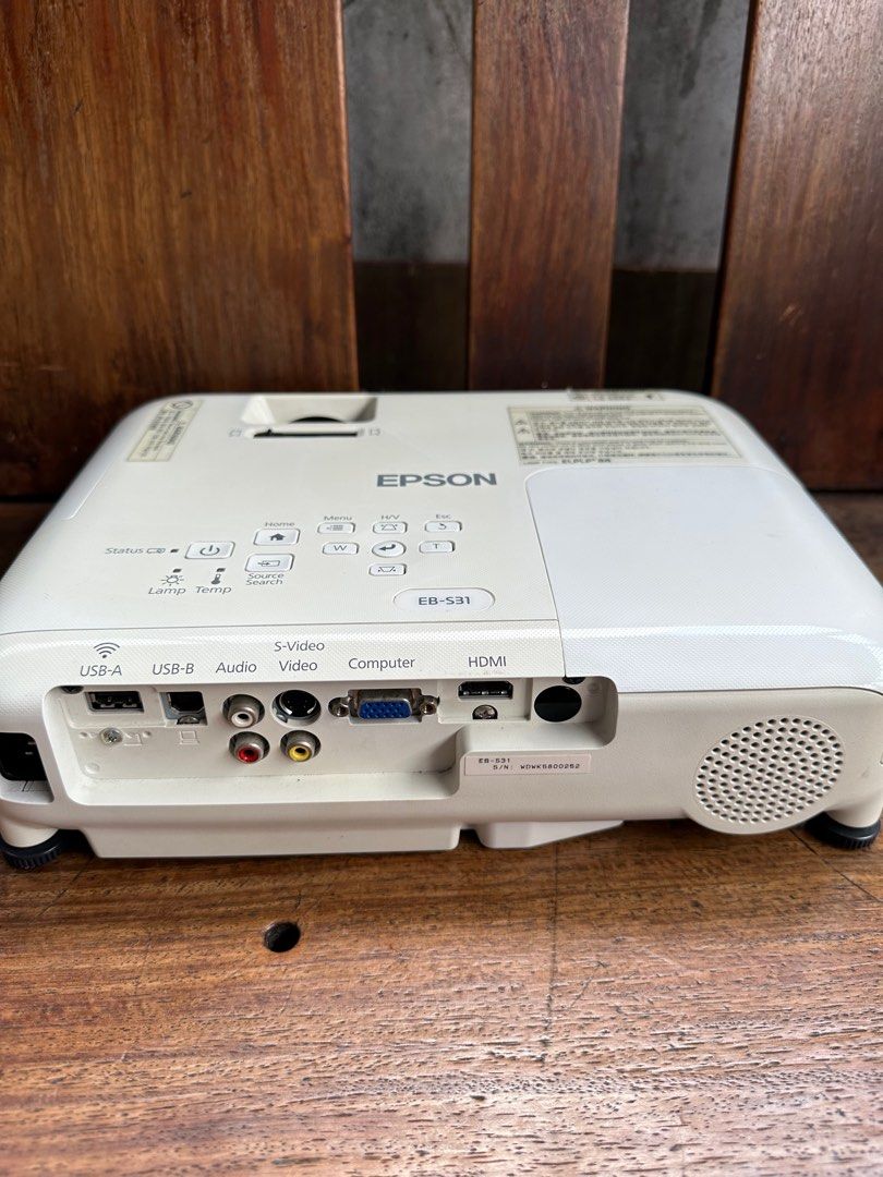 EPSON EB S31 PROJECTOR 3,200 LUMENS on Carousell