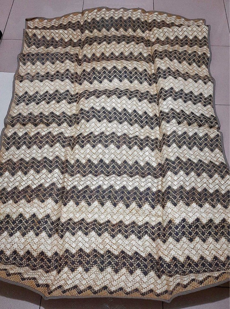 Foldable banig on Carousell