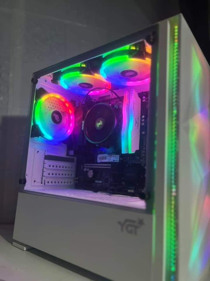 GAMING COMPUTER SET, Computers & Tech, Desktops on Carousell