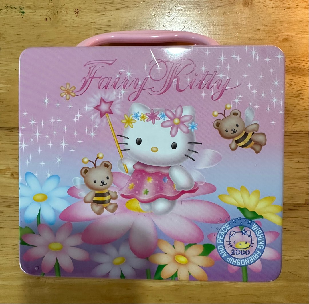 Hello kitty on Carousell