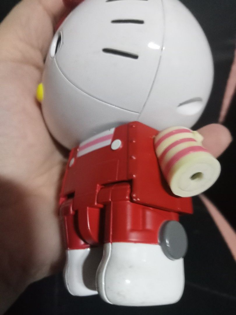 Hello kitty damage robot as is no arms heavy metal, Hobbies & Toys ...