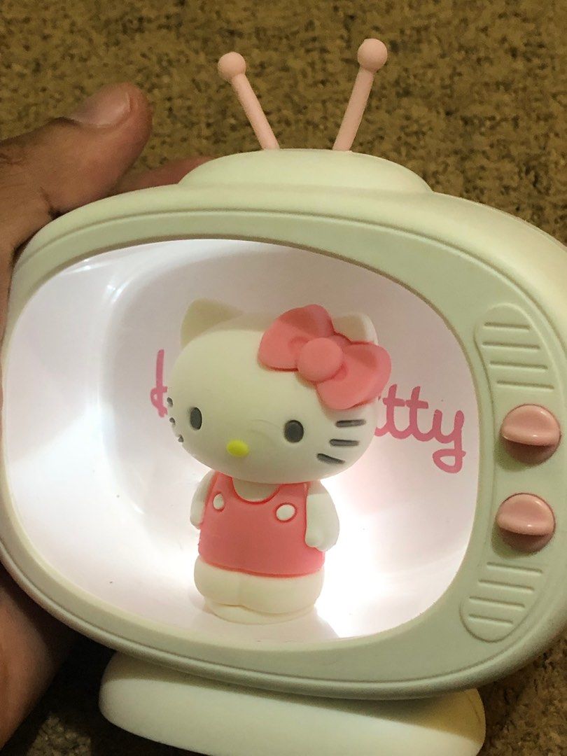Hello kitty sanrio x miniso mini tv desk lamp figure, Hobbies & Toys ...