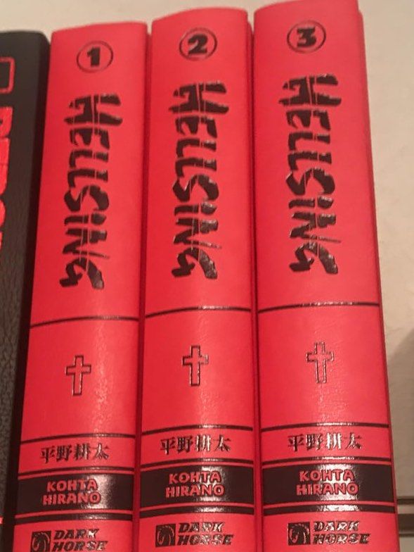Hellsing Deluxe Complete Set (Volumes 1-3), Hobbies & Toys, Books ...