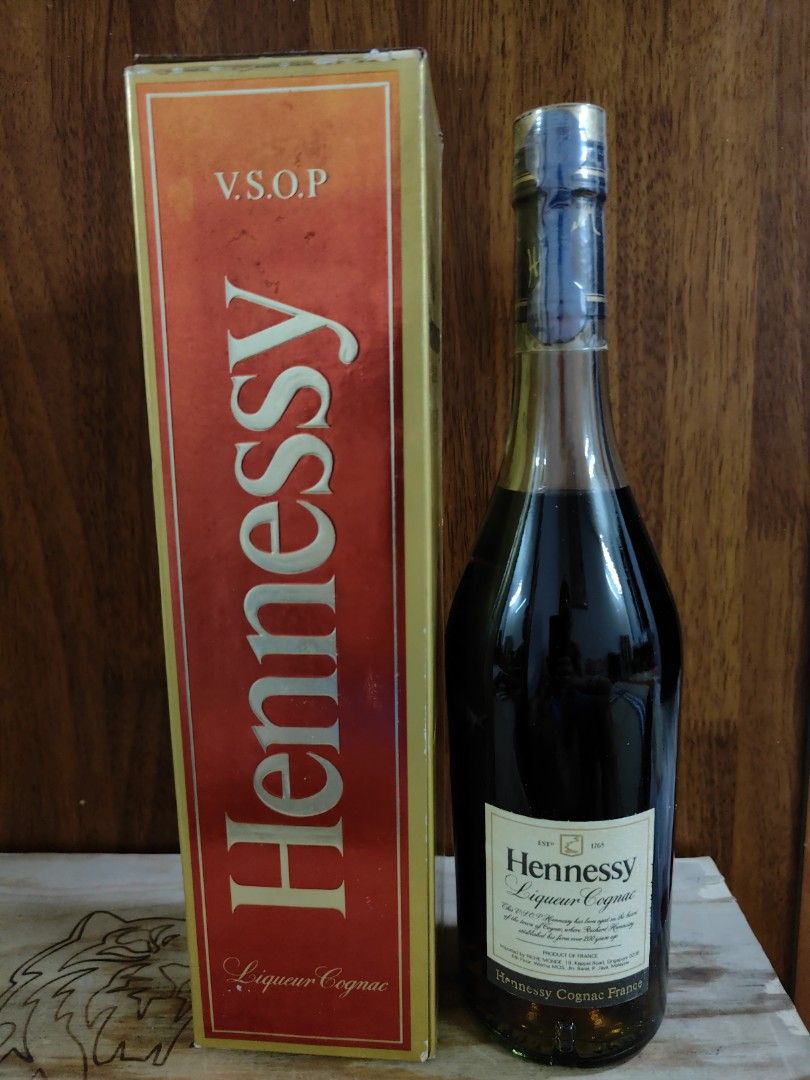 Hennessy VSOP COGNAC 700ML, Food & Drinks, Alcoholic Beverages on Carousell