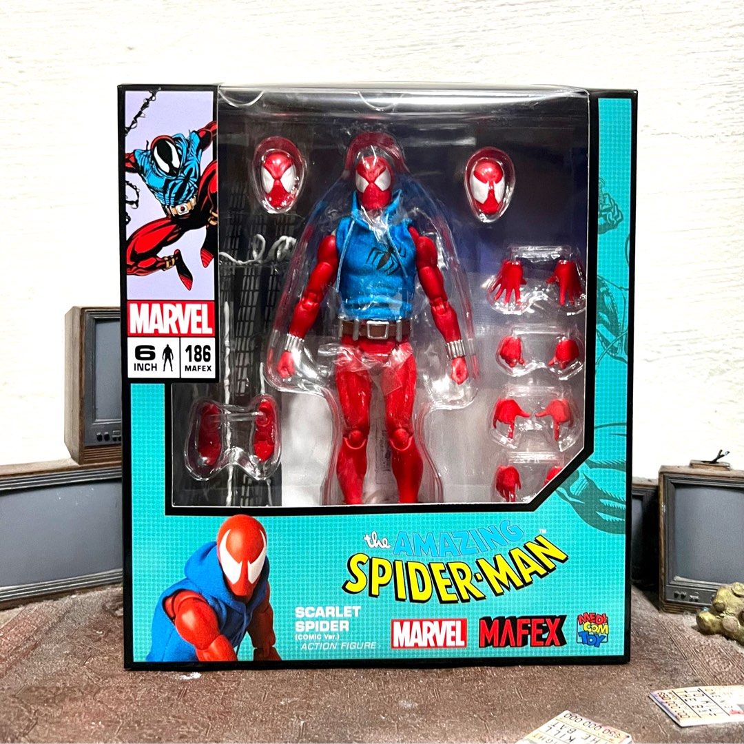 [In hand] Medicom Mafex Miracle Action Figure Scarlet Spiderman Spider ...