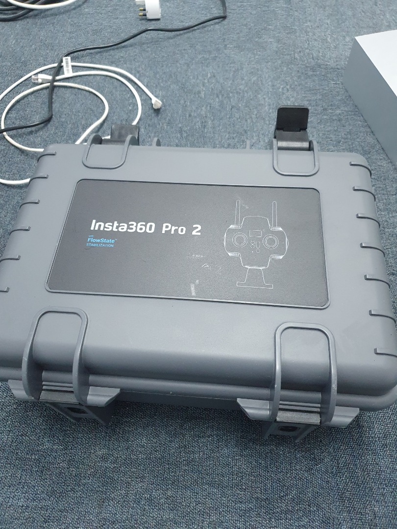 Insta360 Pro II Spherical VR 360 8K Camera with FarSight Monitoring Pro ...