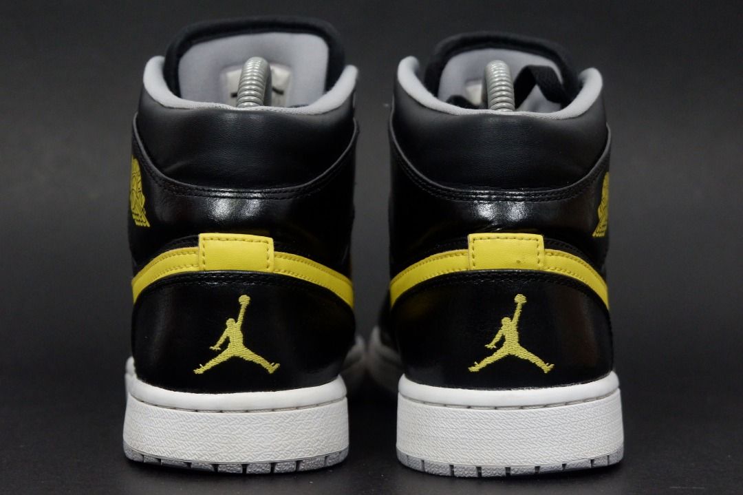 J1 Mid 'Yellow', Men's Fashion, Footwear, Sneakers on Carousell