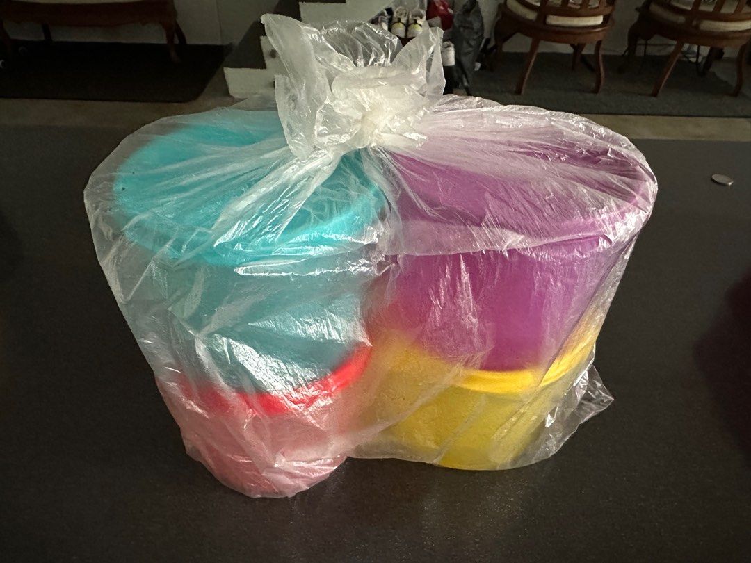 kuih raua container tupperware, Furniture & Home Living, Kitchenware ...