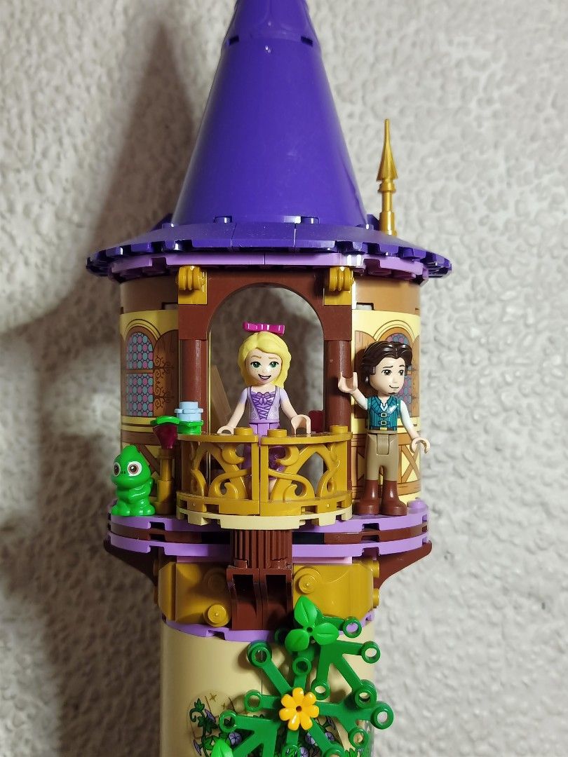 Lego Rapunzel's Tower Lego Friends Friendship bus and Emma's fashion ...