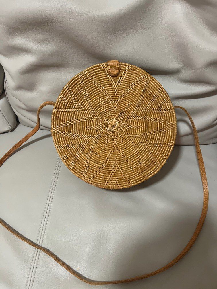 Like New Bali Round Rattan Batik Sling Bag, Women's Fashion, Bags ...