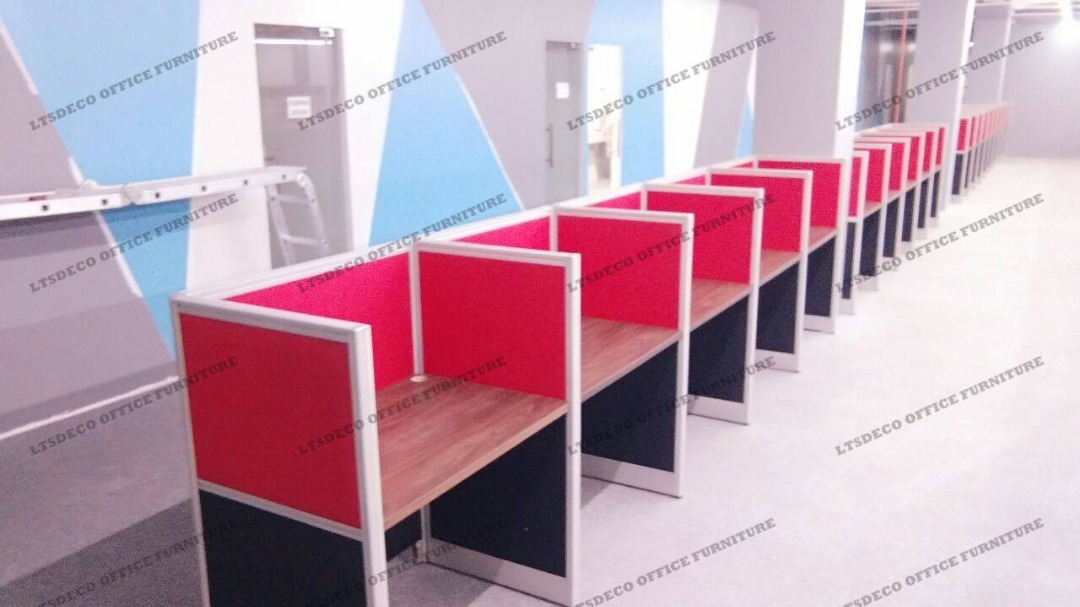 LINEAR WORKSTATION TABLE FULL FABRIC OFFICE PARTITION on Carousell