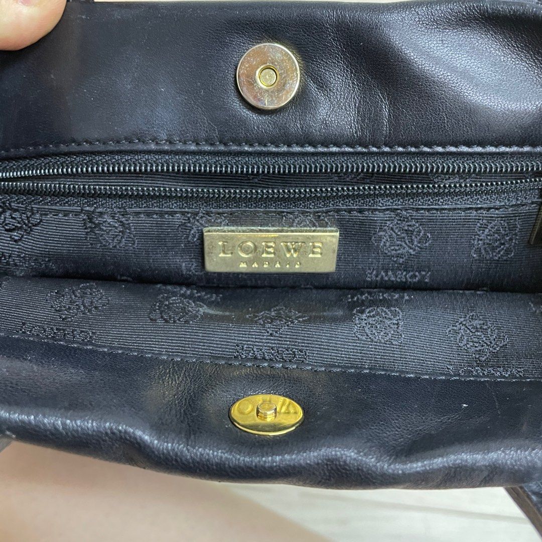 Loewe, 名牌, 手袋及銀包 - Carousell
