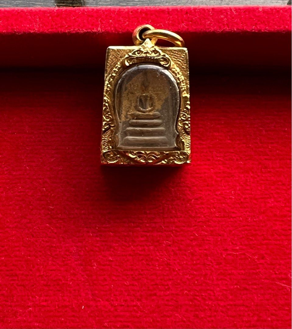 Lp Pae Phra Somdej 2510 Kanean, Hobbies & Toys, Memorabilia ...