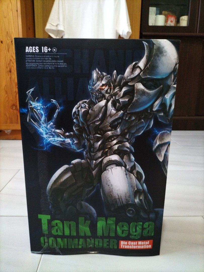 Megatron Tank Mega commander black mamba bmb, Hobbies & Toys, Toys ...