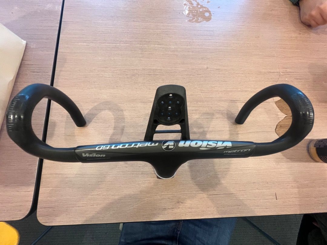 Metron Vision 6D integrated handlebars, Sports Equipment, Bicycles ...