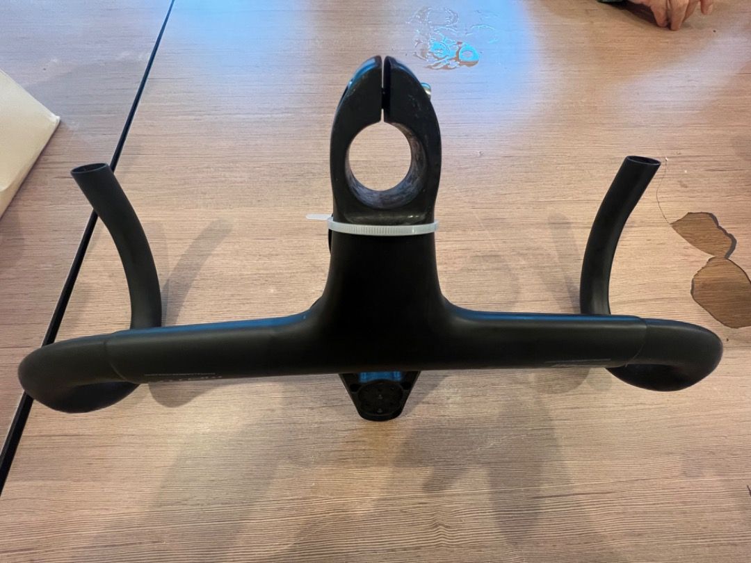 Metron Vision 6D integrated handlebars, Sports Equipment, Bicycles ...