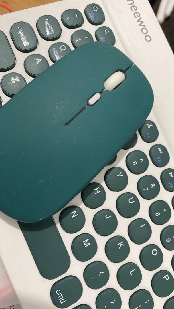 Mewoo Bluetooth Keyboard Mouse on Carousell
