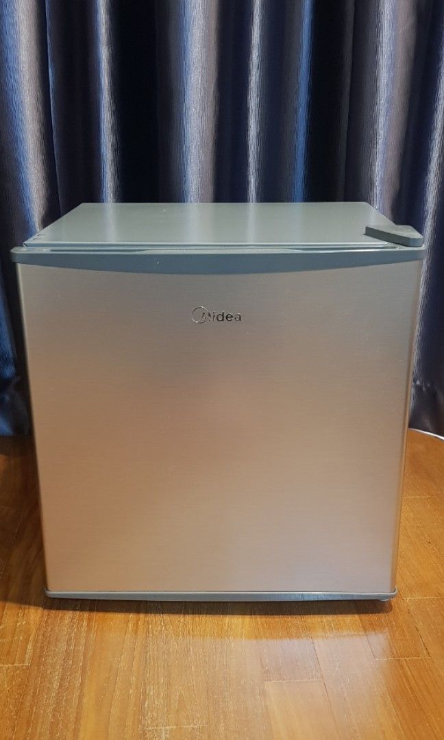 Midea 50L mini fridge bar fridge refrigerator, TV & Home Appliances ...